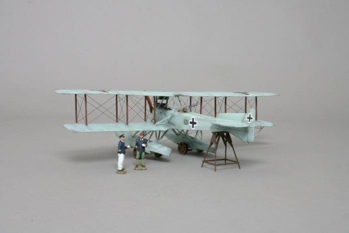 WOW125 - Friedrichshafen 'Blue' | Tom Gunn Miniatures