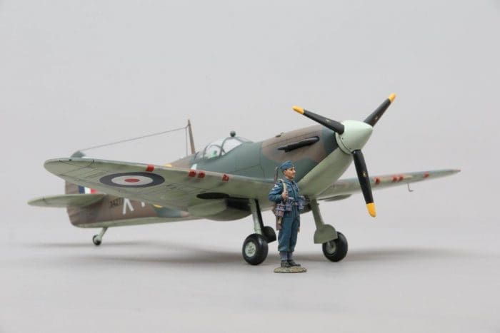 WOW197 Spitfire Mk1 'Richard Hillary' | Tom Gunn Miniatures