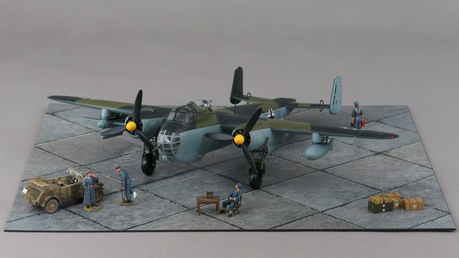 WOW333 Dornier Do.217 with Henschel Hs.293 Guided Bomb | Tom Gunn ...