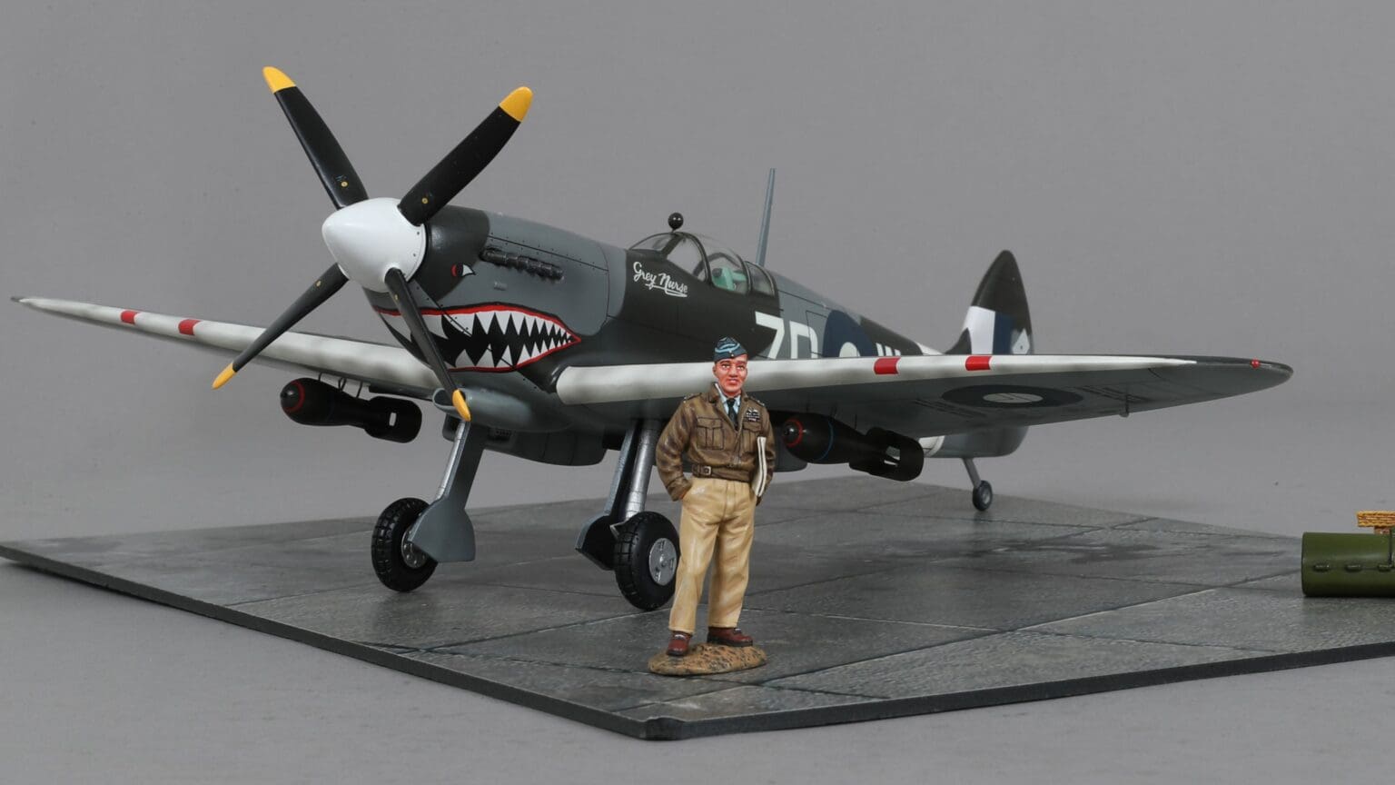 WOW505 Supermarine Spitfire Grey Nurse RAAF | Tom Gunn Miniatures