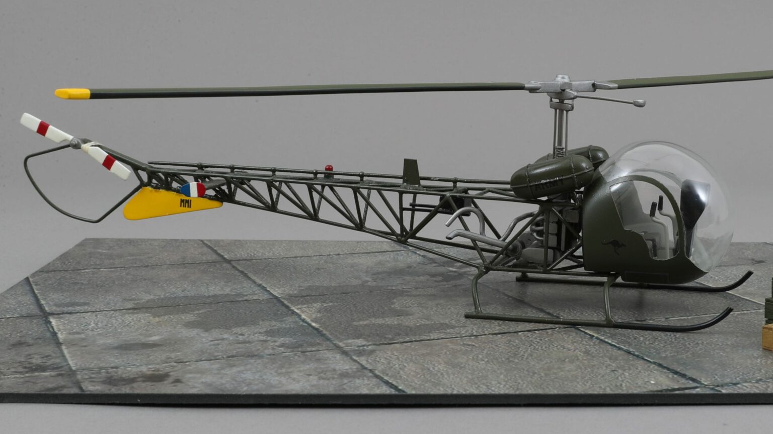 WOW667 Bell H-13 Sioux - Australian Version | Tom Gunn Miniatures