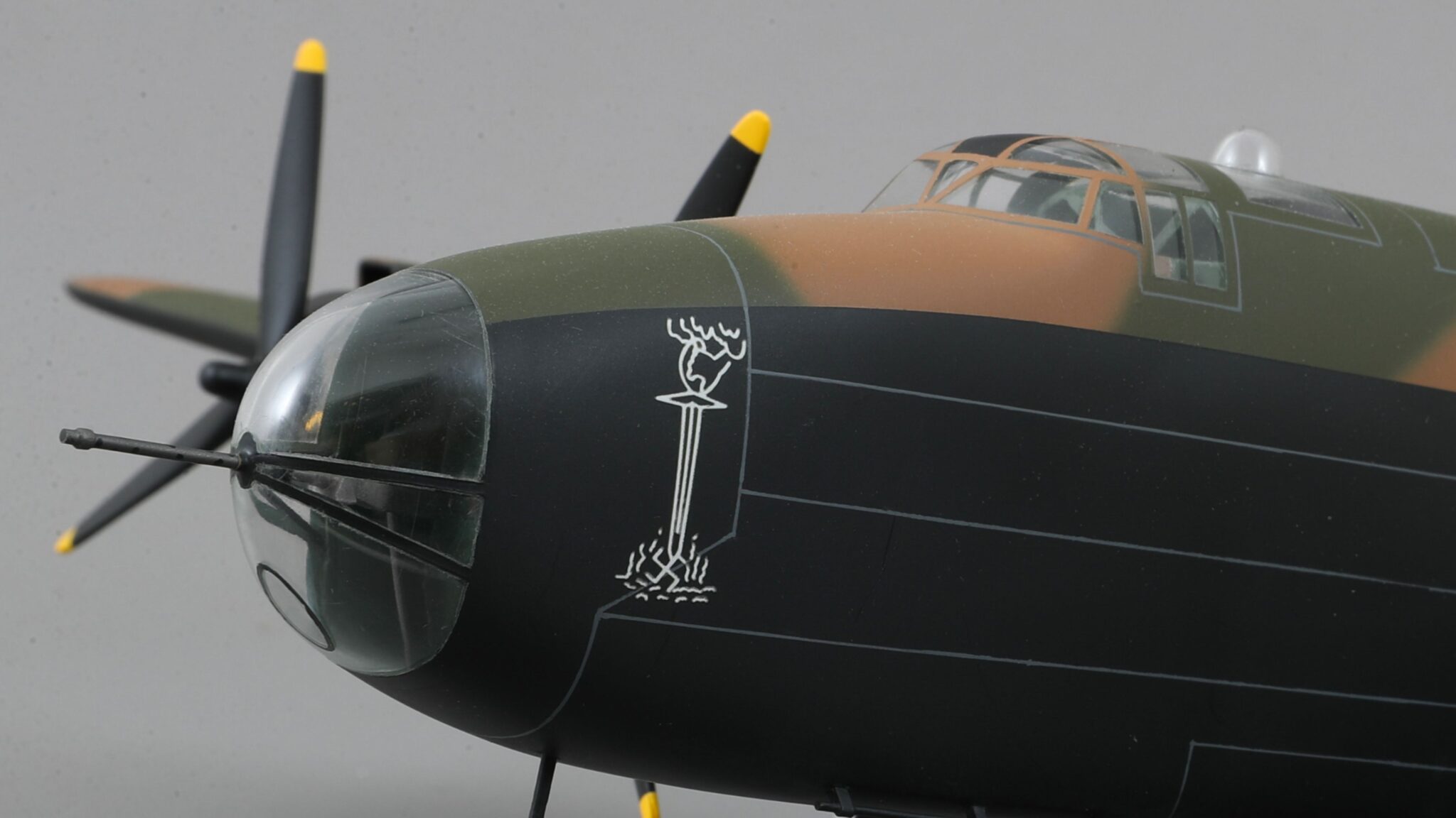 WOW640 HP Halifax 'Excalibur' | Tom Gunn Miniatures