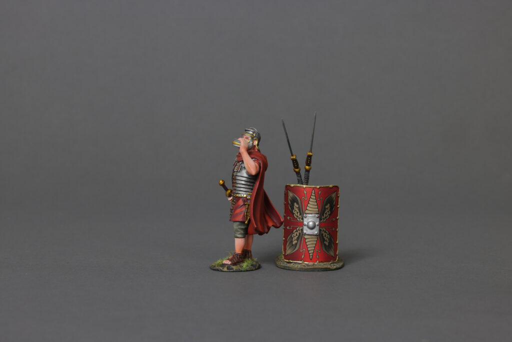ROM185A Roman Drinking | Tom Gunn Miniatures